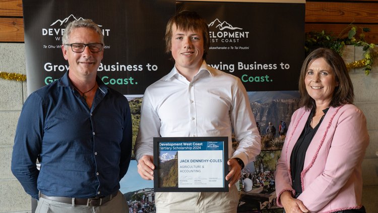 Future environmental leader receives DWC scholarship | West Coast NZ